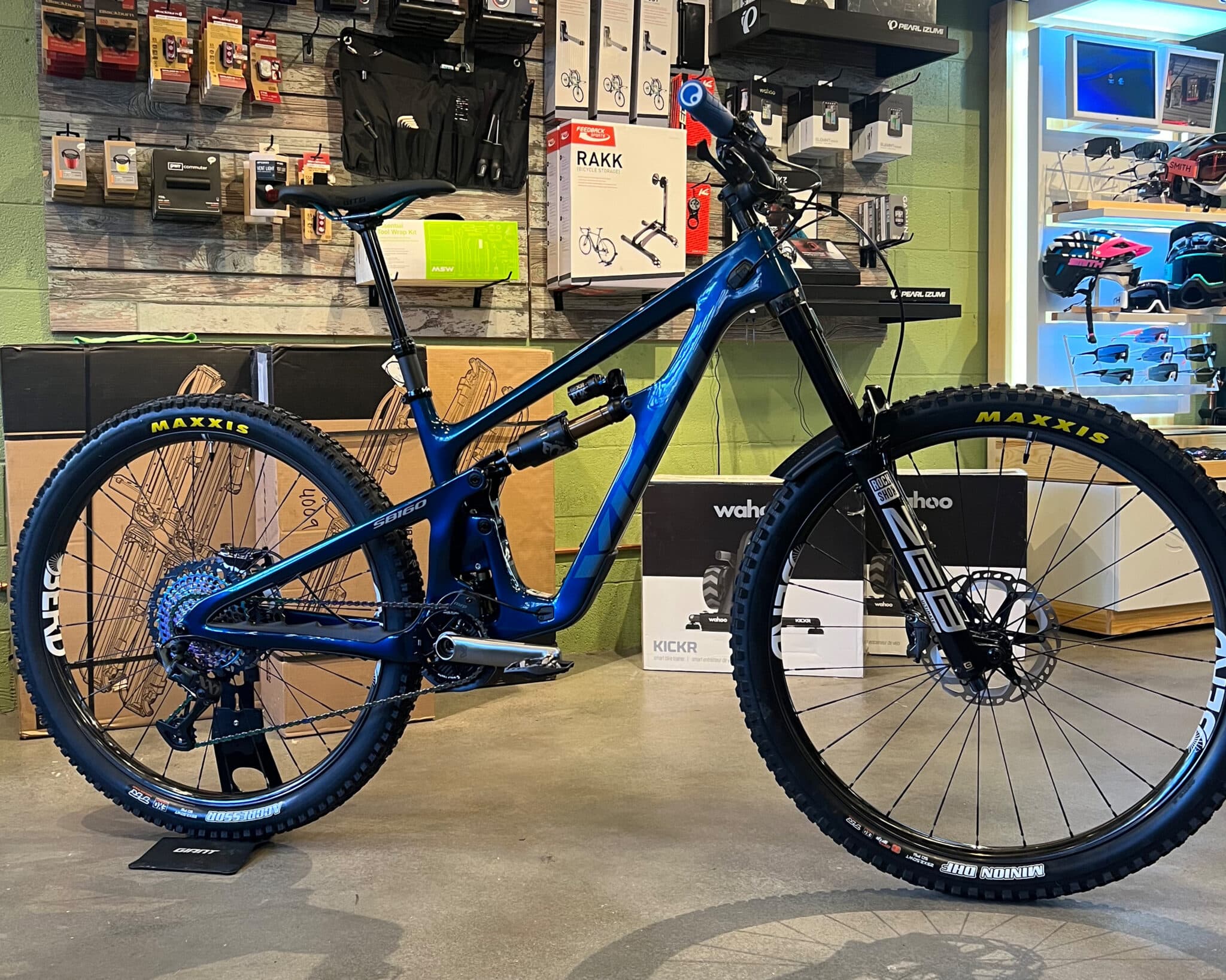Custom Yeti SB160: A Dream Build for Performance and Weight - Base Camp ...